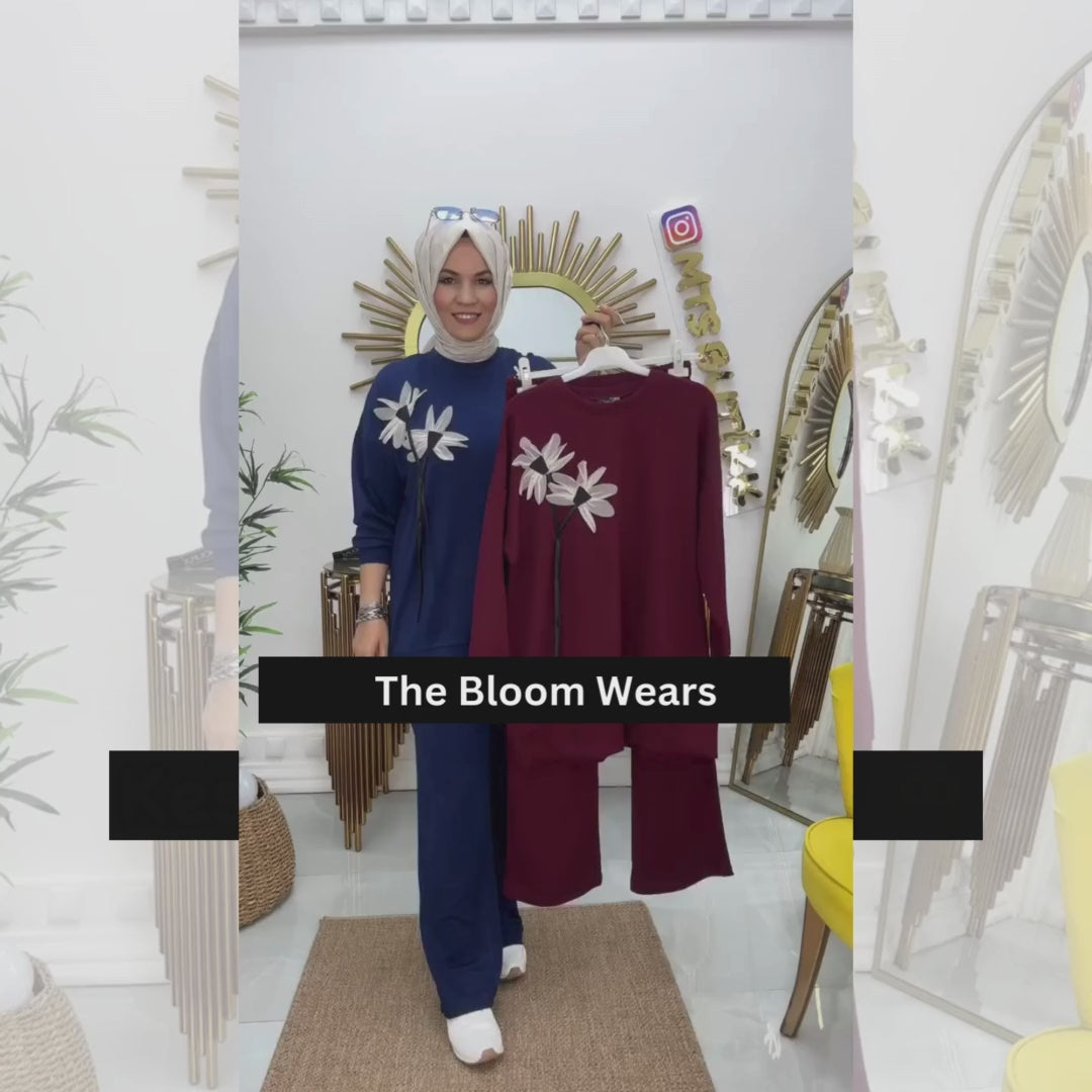 CH-481 LUXURY FLOWER PRINTED TRACKSUIT – TheBloomWear